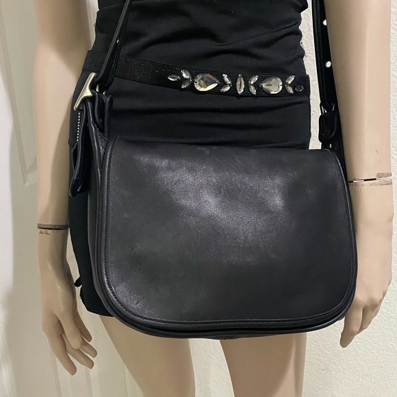 Coach | Bags | Vintage Coach 995 Patricias Legacy Black Leather Front ...